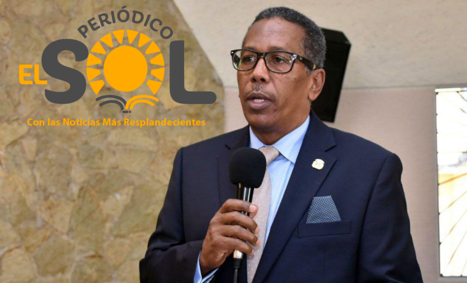 Edgar Felix anuncia su apoyo a Carolina Mejía para la presidencia ...