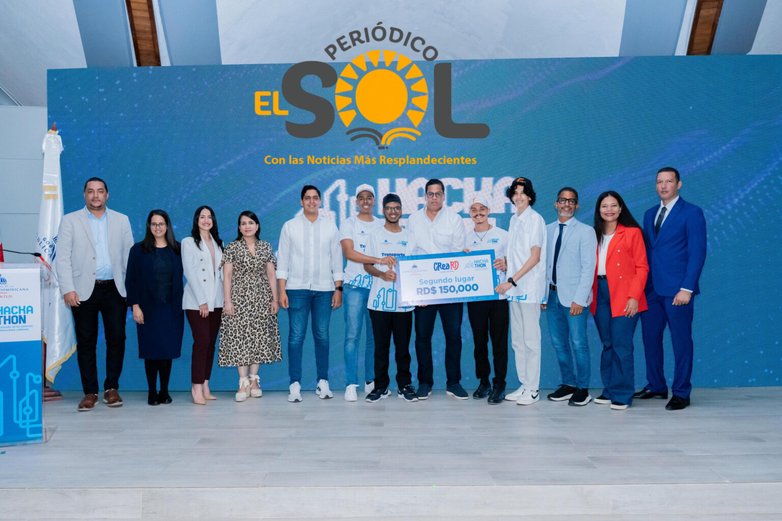 Jóvenes del ITLA presentan soluciones para el transporte: conquistan ...