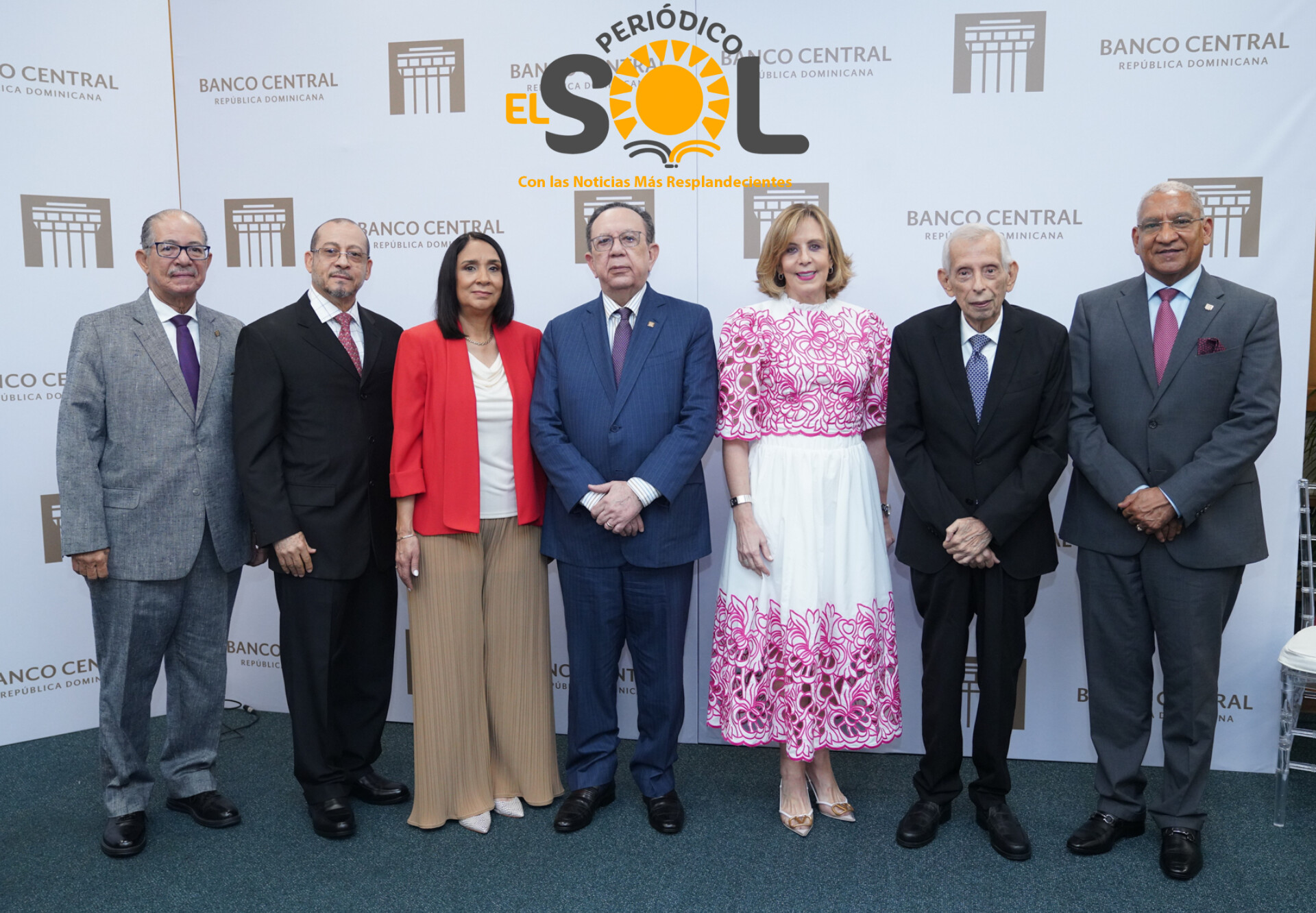 BCRD pone en circulación tres nuevos libros de la colección de su ...